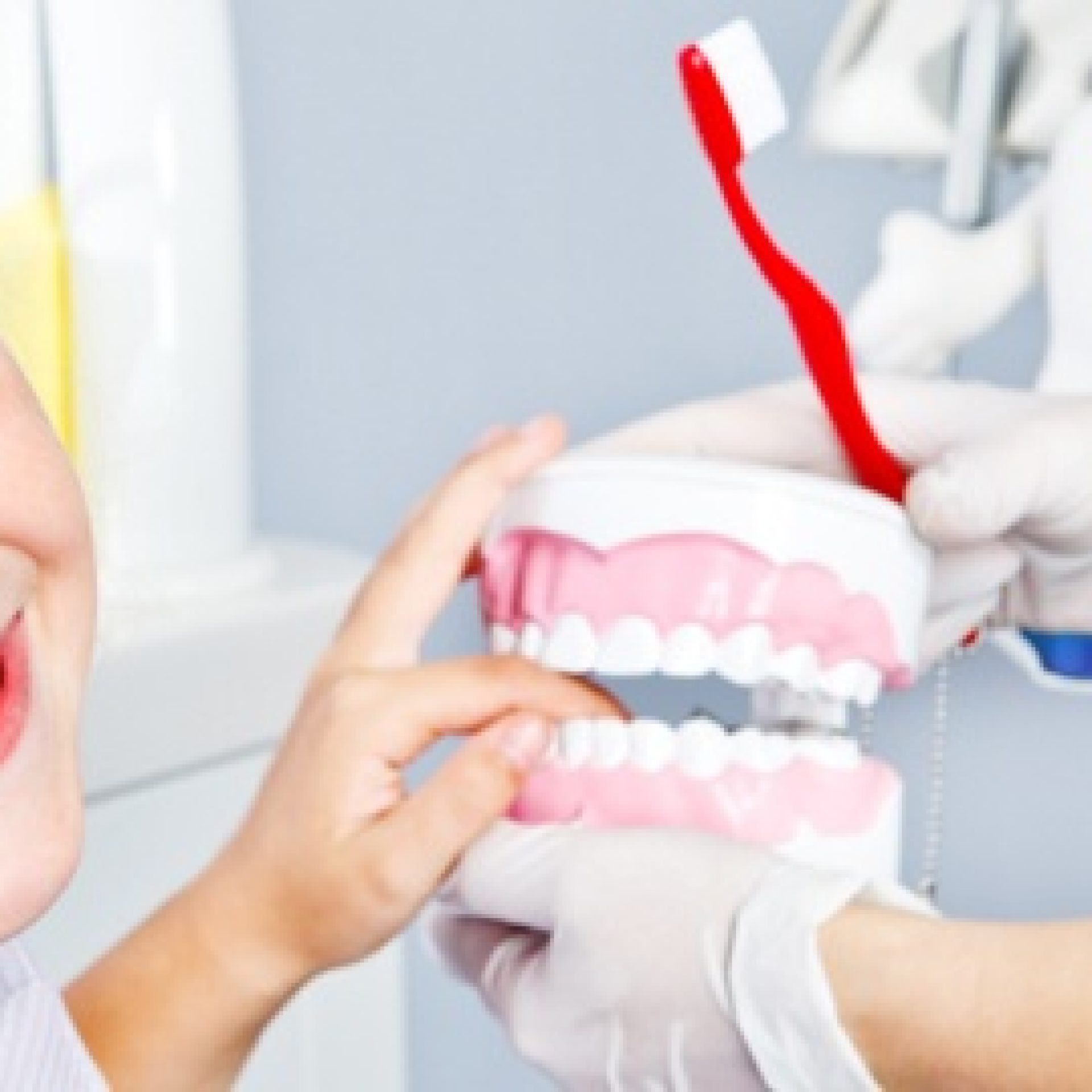 Usługi - PureDent - Stomatologia Estetyczna i Ortodoncja - Dentysta